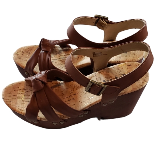 Kork-Ease | Shoes | Korks Dawson Wedge Brown Platform Sandals Womens ...